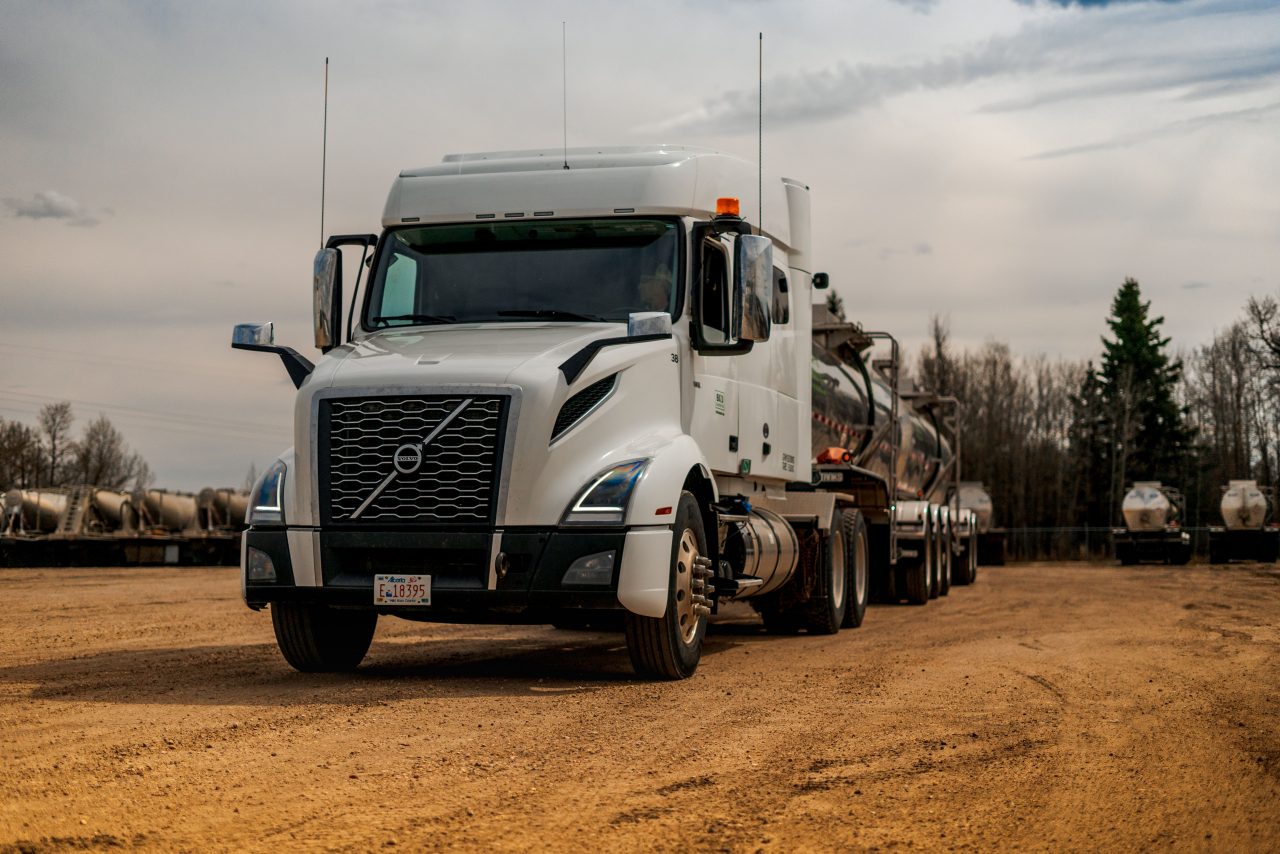 Alberta Trucking Company & Transportation Services - Bizi Transport